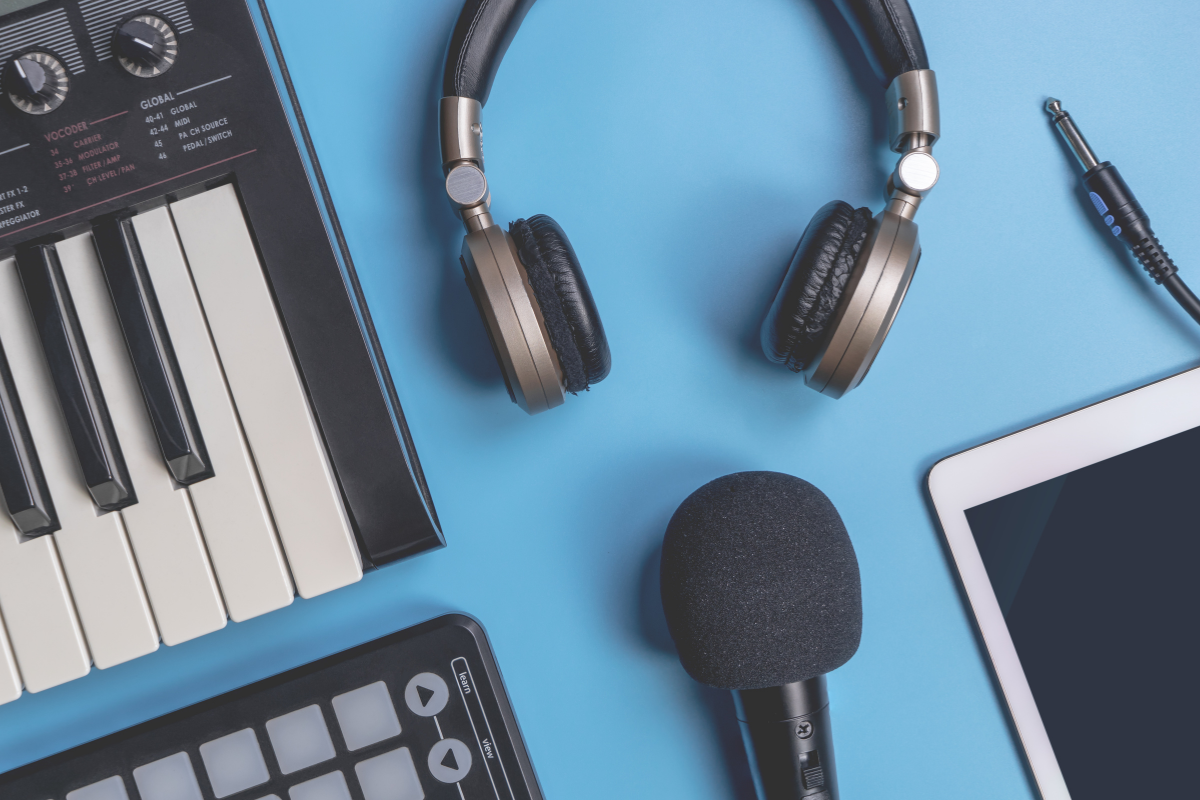 3 Ways to Naturally Integrate Technology into your Lessons - Jessica ...